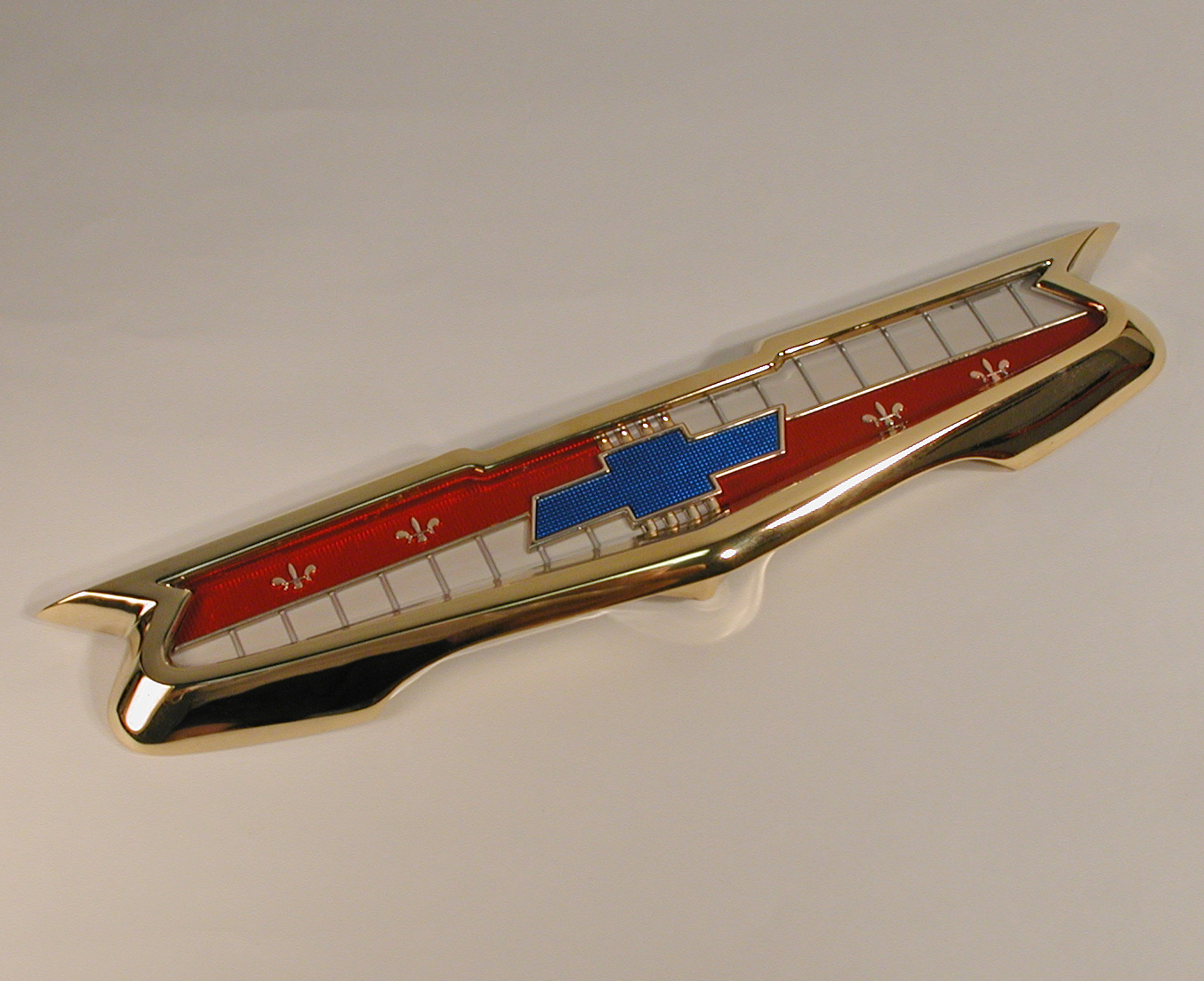 Chevy Trunk Emblem, Complete, BelAir, 6-Cylinder, 1957 - Bowtie Classic ...