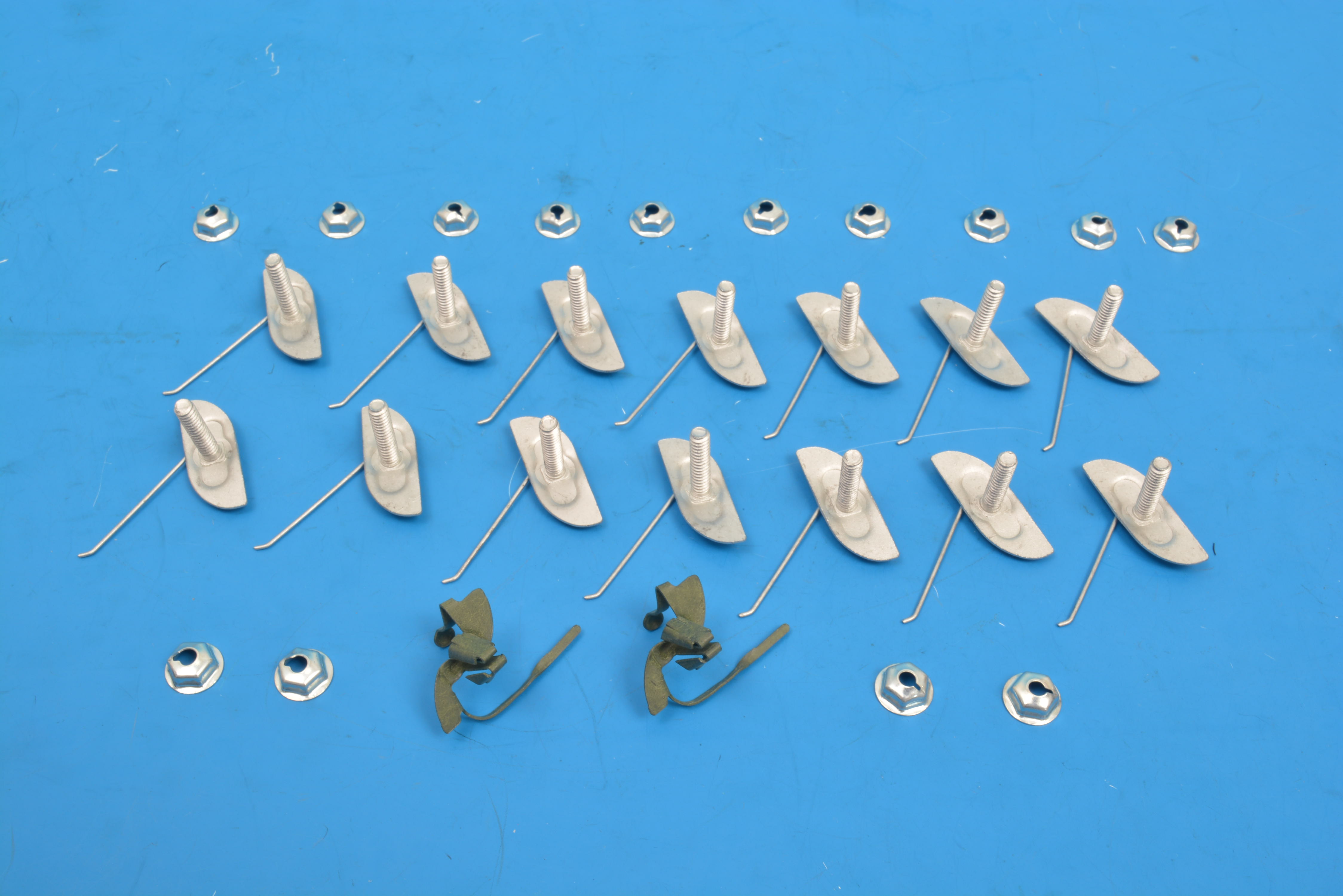 Chevy Front Fender Molding Clip Set, 210, 1956 - Bowtie Classic Parts ...